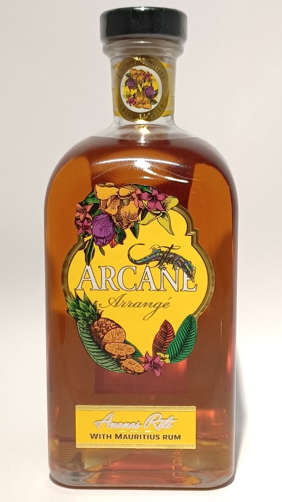 The Arcane arrangé Ananas rôti avec du rhum Mauricien - La Cave de ...